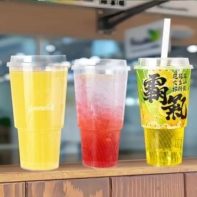 Cina Materiale PP 108 Calibro 1000ml a forma di torcia Tazza di latte e tè di plastica Produttore con logo personalizzabile in vendita