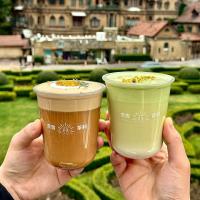 Quality OEM U Shaped Plastic Cups With Lids For Tea Coffee Wine Juice Beverages for sale