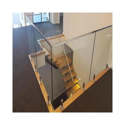 China Escadaria de vidro temperado 15 mm painéis de vedação de vidro laminado para casa hotel à venda