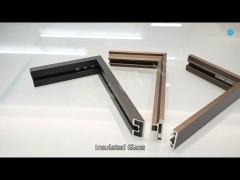Scherm van aluminium, glas of aluminiumprofiel