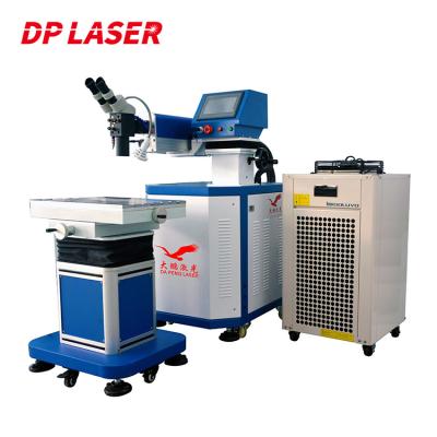 Cina 1064nm macchina 200W 400W 600W della saldatura a laser del punto di riparazione della forma metallica del ND YAG in vendita