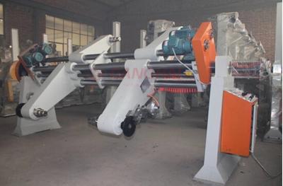 China Het Broodjestribune Shaftless van de karton Elektrische Molen 1400mm2500mm Vervaldagbreedte Te koop