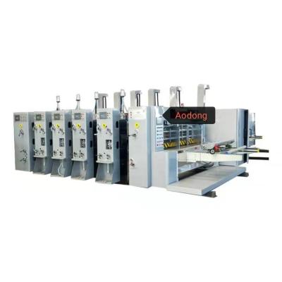 Cina Contenitore ondulato di pizza che stampa scanalando la macchina ondulata tagliante del cartone di Flexo in vendita