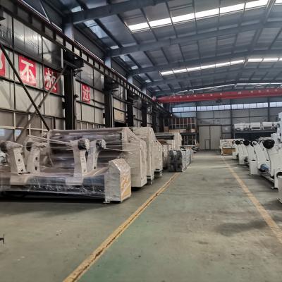 Cina 7Ply ha ondulato il servizio di assistenza al cliente della prima classe della macchina dell'incartonamento del cartone in vendita