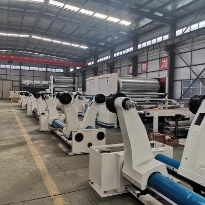 Cina 7Ply ha ondulato il servizio di assistenza al cliente della prima classe della macchina dell'incartonamento del cartone in vendita