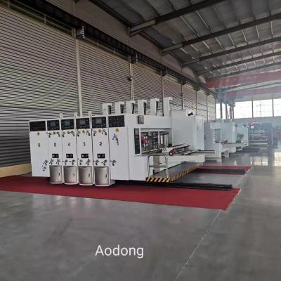 Cina Stampa automatica di Flexo che scanala macchina tagliante 450 pezzi di Min Design Speed in vendita