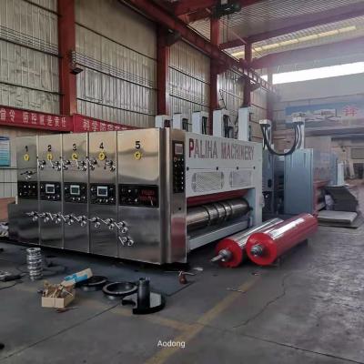 Cina 5.5kw ha ondulato la stampatrice di Flexo, macchina tagliante del contenitore di pizza in vendita