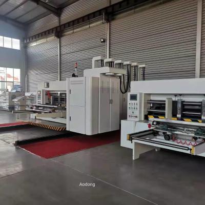 Cina Stampa di ISO9001 Flexo che scanala macchina tagliante con l'impilatore in vendita