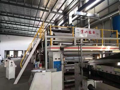 中国 220V 380Vは支えられた機械4フルートを作る波形箱を使用した 販売のため