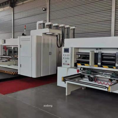 Cina Stampa multicolore di Flexo che scanala alimentazione tagliante del margine anteriore della macchina in vendita