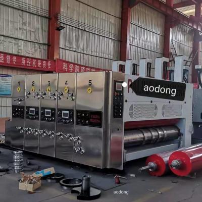 Cina Stampa d'alimentazione a catena di Flexo che scanala l'auto tagliante dei semi della macchina in vendita