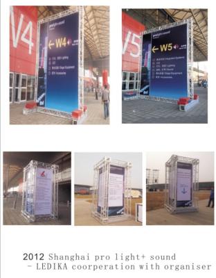 中国 アルミニウム目的のポストのトラス 3 部の/ライン配列のスピーカーのトラス立場 20m の大きいスパン 販売のため
