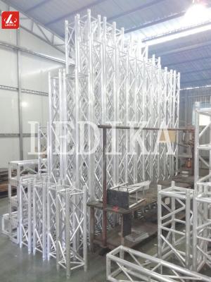 Cina Struttura unica in alluminio con struttura a capriata quadrata, capriata espositiva con luci di scena in vendita