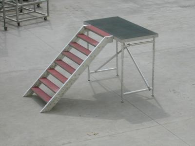 China Verstelbare hoogte aluminium podium platform voor veelzijdige evenementen en prestaties Te koop