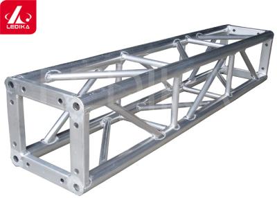 Cina la capriata quadrata di alluminio 50*25mm di 300mm Bolt rinforza il giunto di Quadrate in vendita
