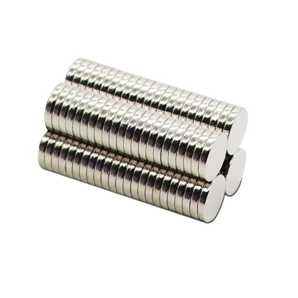 Quality Strong Circle Magnets N35 N52 Neodymium Disc Magnets Axial Radial Magnetization for sale