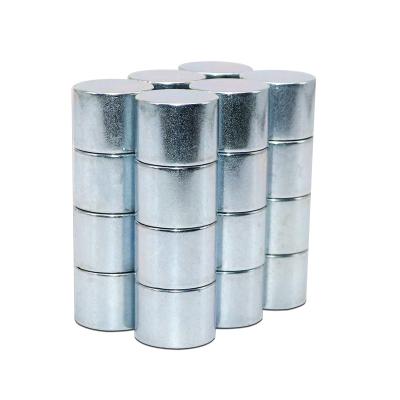 China Magnetos de blocos fortes resistentes à corrosão revestidos de zinco de alto grau N35-N52 à venda