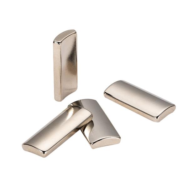 Quality High Grade 35H-48H Custom Neodymium Magnets N52 Arc Magnets Rustproof for sale