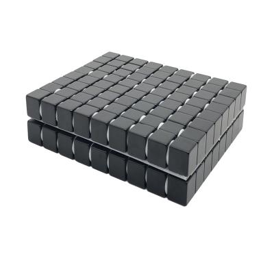 Cina Magnete di neodimio sinterizzato con rivestimento epossidico per applicazioni industriali in vendita