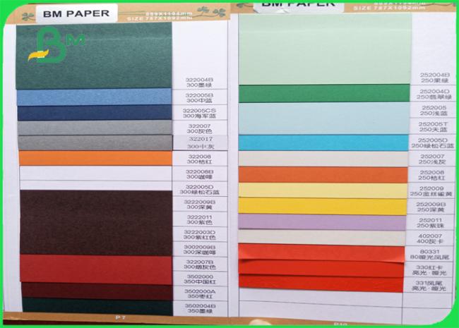 70gsm - 250gsm Smooth surface green / blue / red colored offset paper for printing