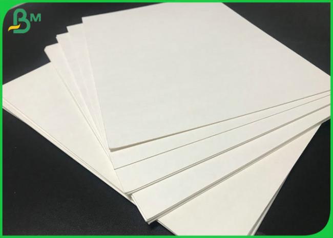 Fortement pulpe d'absorption - panneau basé de caboteur de boissons de 0.7mm 1mm pour faire le tapis de bière