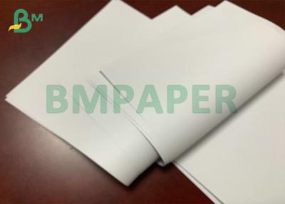 중국 50gsm 53gsm 차감 계산된 출력하는 백색 본드지 소설 안쪽 페이지 60.5 센티미터 묶음 판매용