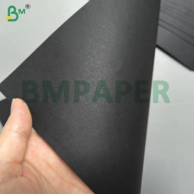 China 75gsm Black Coloured Kraft Wrapping Paper Smooth Matte Surface for sale