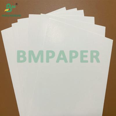 China 70 x 100cm 350gsm Glossy Ivory Triplex Board For Making High - end Cosmetic Packaging Box for sale