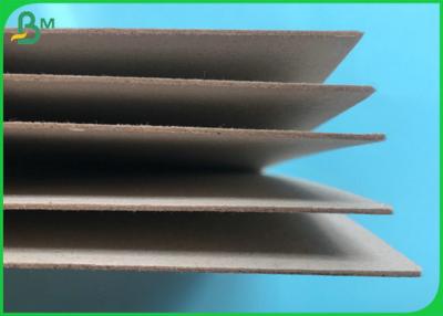 Cina Alto spessore Grey Cardboard Sheets 1mm Gray Board riciclato non rivestito 1.5mm in vendita