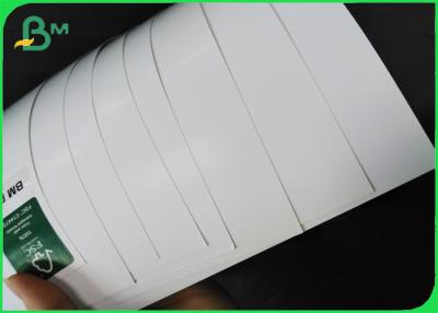 Cina 200 grammi di carta da divano C2S carta da cartone con rivestimento lucido 28 x 40 pollici in vendita