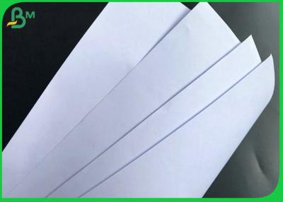 Cina 1000mm 60gsm 70gsm 80gsm FSC ha certificato la carta bianca del libro di scuola in bobine in vendita