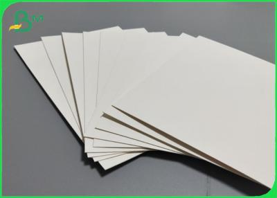 Cina Dimensioni assorbente 1.4MM/1.6MM dello strato del cartone dell'acqua della pasta di cellulosa del vergine piccola in vendita