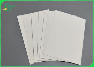Cina Dimensioni assorbente 1.4MM/1.6MM dello strato del cartone dell'acqua della pasta di cellulosa del vergine piccola in vendita