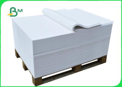 Китай 80gsm 100gsm отбелило белую бумагу Kraft для сопротивления разрыва хозяйственных сумок продается