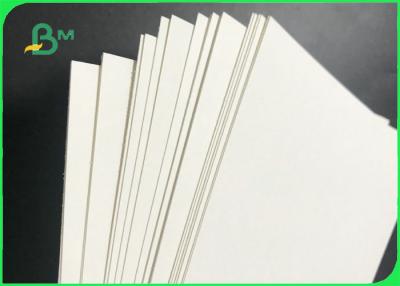 Cina bordo bianco del sottobicchiere della sostanza assorbente di spessore di 1.6mm - di 0.4mm in strato in vendita
