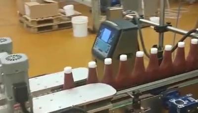 China Low Price Automatic Round Bottle Labeling Machine Single Roller For Sale for sale