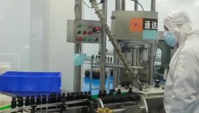 China Full Automatic Bottle Filling And Capping Machine , Factory Glass Bottle Aluminum Capping Machine for sale