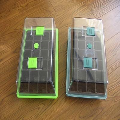 Cina Mini serra del giardino della piantina del propagatore di plastica della pianta con i coperchi ed il vassoio del semenzaio in vendita