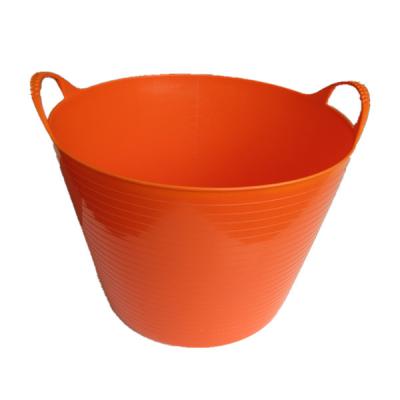 Cina 42L Large Eco - friendly Flexible Plastic Carrying Tubtrug Basket with Handle for Garden, Laundry and Shopping in vendita
