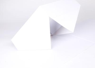 Cina Contenitore di regalo pieghevole rigido della tenuta magnetica in vendita