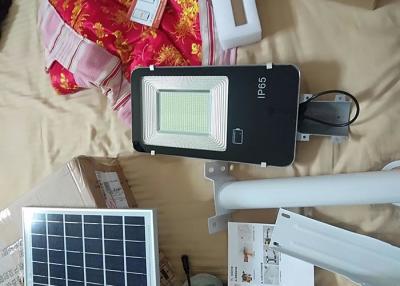 Cina 100w 300w 500w ha condotto l'iluminazione pubblica con il pannello solare ed il sensore di moto in vendita