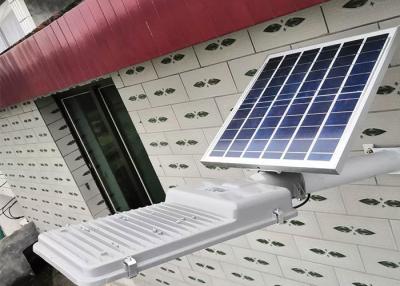 Cina Le iluminazioni pubbliche solari del LED più luminose integrate e la spaccatura IP67 impermeabilizzano in vendita