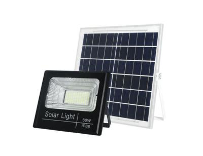 Cina sistema di illuminazione solare all'aperto del quadrato di 60W IP66 23H controllato luce intelligente in vendita