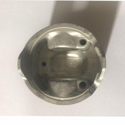 Cina Pistone 8-97073-647-1 del motore diesel di Isuzu 4JG2 4JG2T con il Pin in vendita