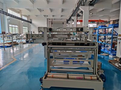 Cina Rotolo di carta igienica singolo del PE del rotolo 25mic che fa macchina, 40packs/Min Tissue Roll Machine in vendita