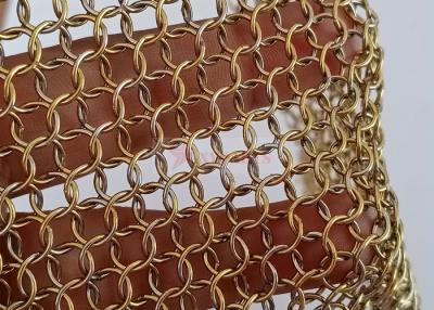 Cina Tenda in maglia di metallo color ottone per decorazione d'interni in vendita