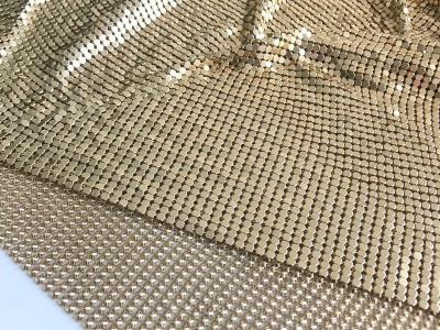 Cina Tessuto flessibile molle di Mesh Gold Aluminum Haute Garments dello zecchino del metallo di 3mm in vendita