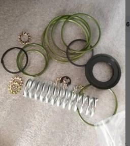 中国 2901021800 TD 新品 最低気圧コンプレッサー オイルシャットオフバルブ モータータイプ メタル材料の部品 販売のため