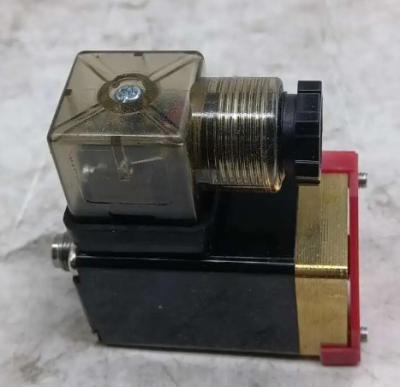 China 1089042813 TD válvula solenoide de alta qualidade e potente fabricante Atlas compressor de ar adaptação à venda