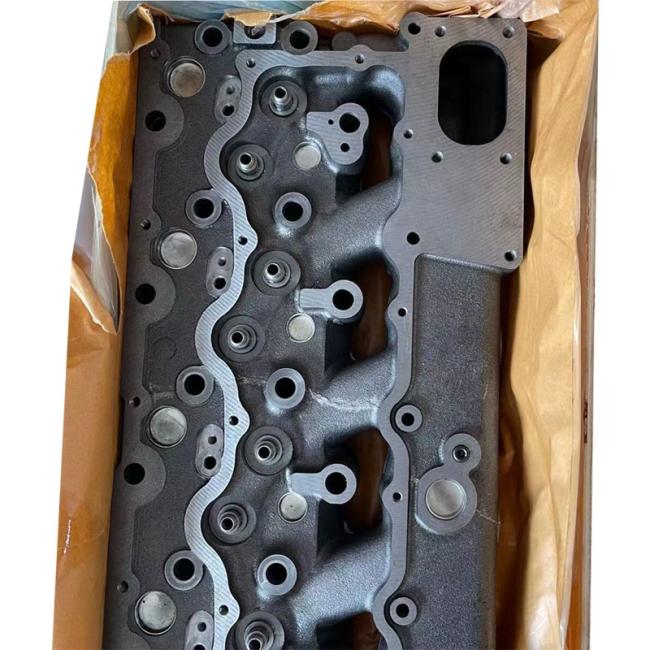Cat 3306 Cylinder Head detailed view